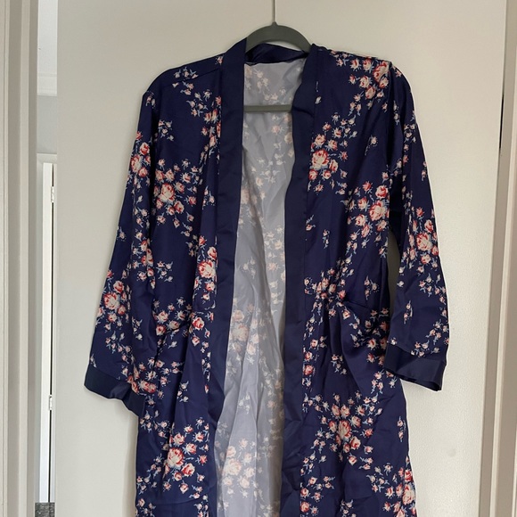 Morgan Lane | Intimates & Sleepwear | Morgan Lane Kimono Robe | Poshmark